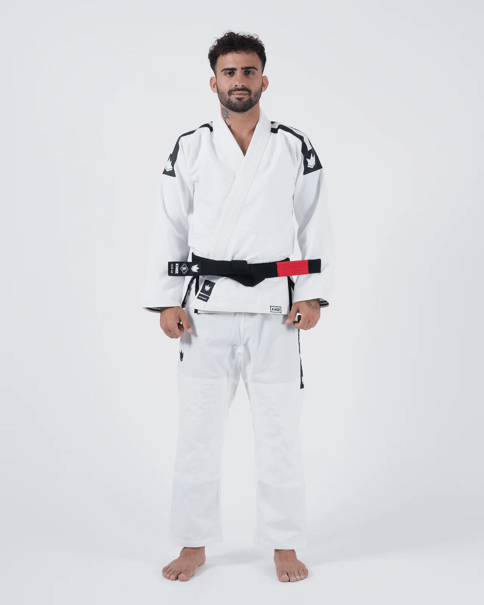 Kimono Kingz Sport | Kimono BJJ Léger Approuvé IBJJF – Fight Club Store
